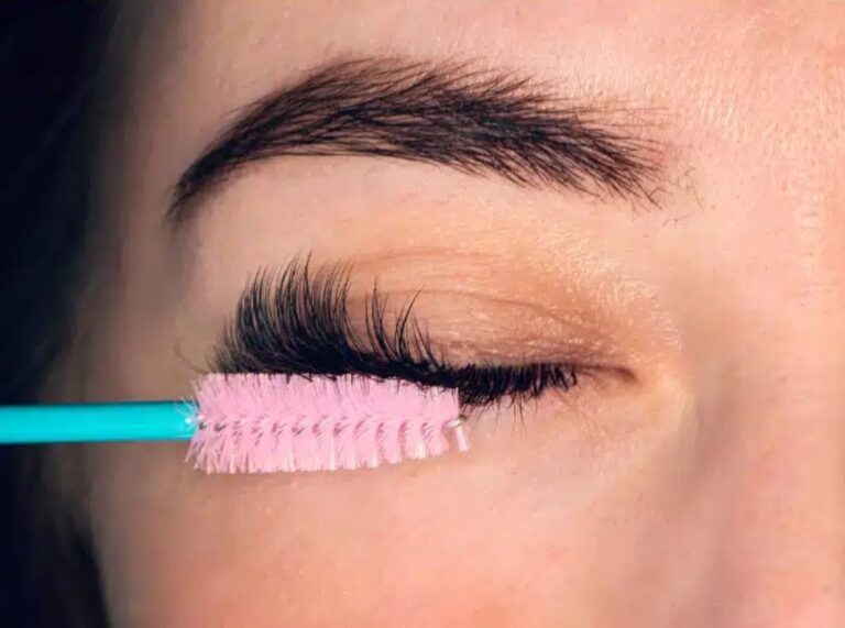 Wet Set Lashes: The Ultimate Guide to Glossy, High-Impact Lash ...